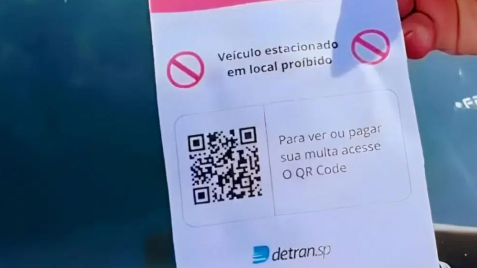 Detran-SP alerta sobre golpe com falsas multas deixadas em veículos